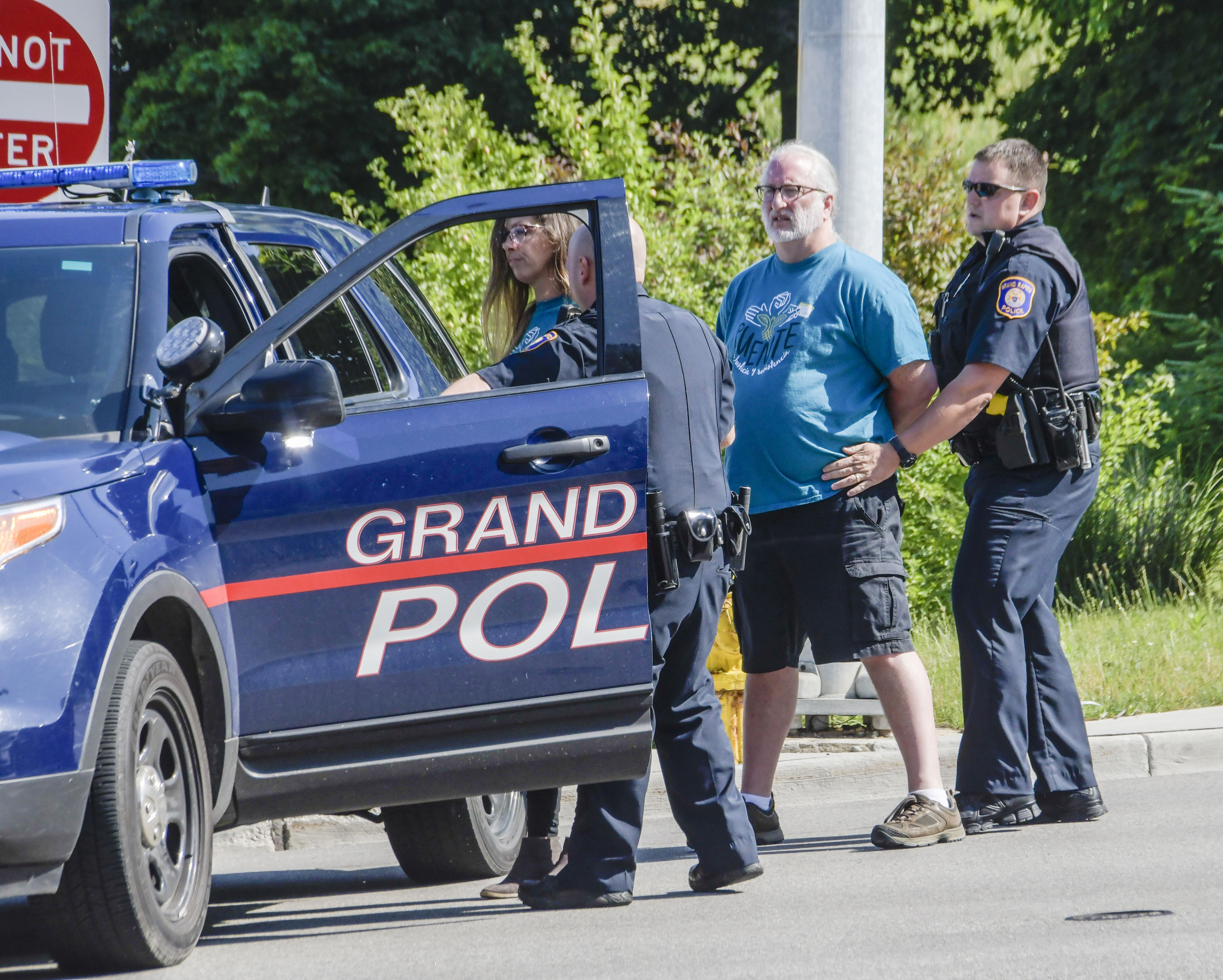 Seven people arrested for protesting Kent Counties contract with ICE ...